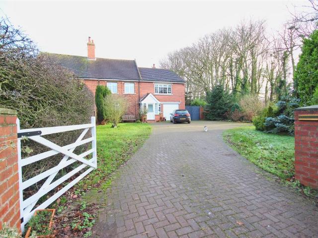 4 bedroom semi detached house for sale