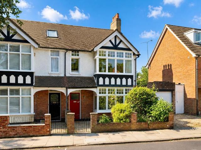 4 bedroom semi detached house for sale