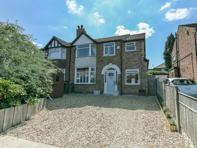 4 bedroom semi detached house for sale