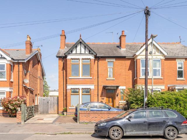 4 bedroom semi detached house for sale