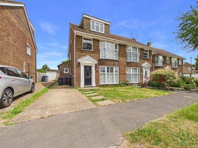 4 bedroom semi detached house for sale