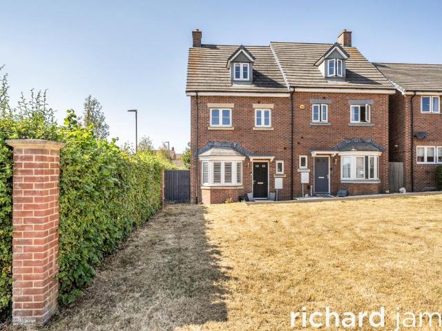 4 bedroom semi detached house for sale