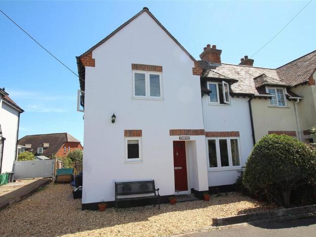 4 bedroom semi detached house for sale