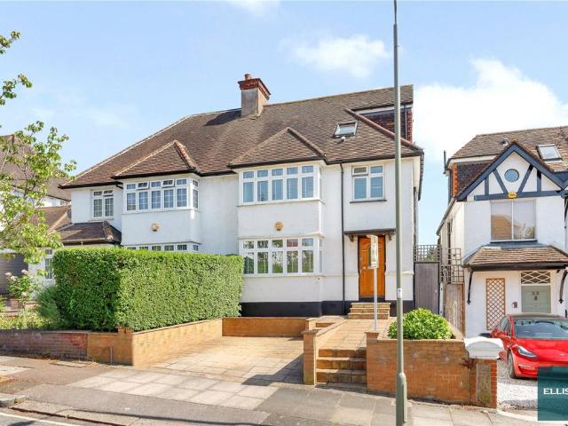 4 bedroom semi detached house for sale