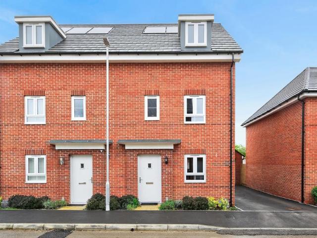 4 bedroom semi detached house for sale