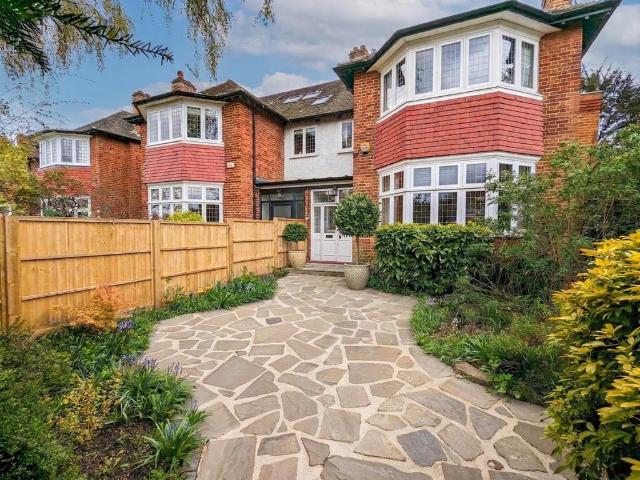 4 bedroom semi detached house for sale