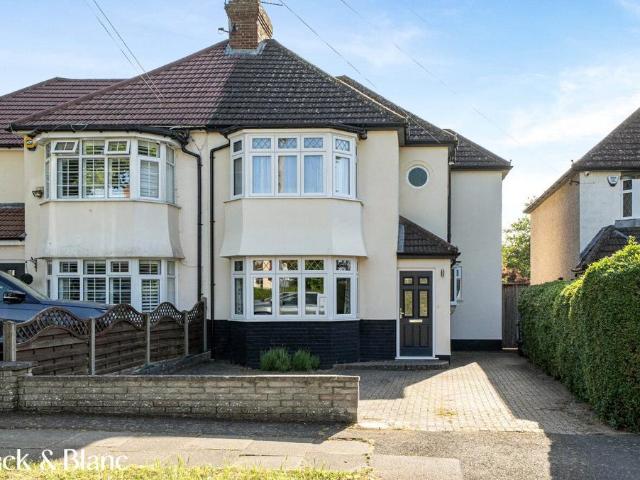 4 bedroom semi detached house for sale