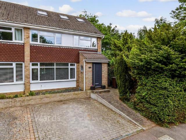 4 bedroom semi detached house for sale