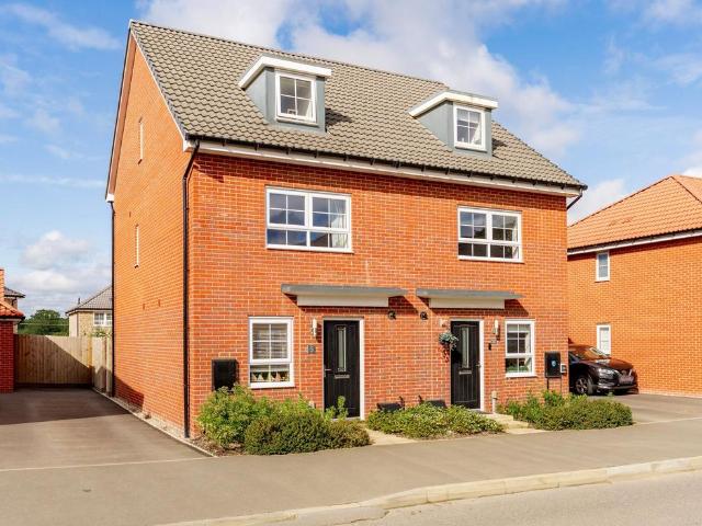 4 bedroom semi detached house for sale