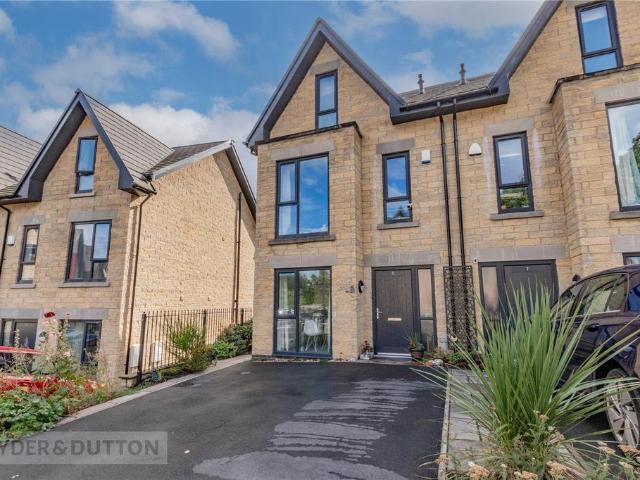 4 bedroom semi detached house for sale