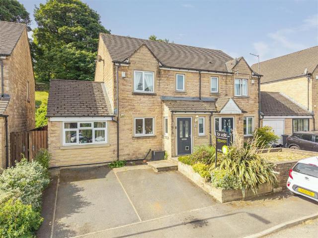 4 bedroom semi detached house for sale