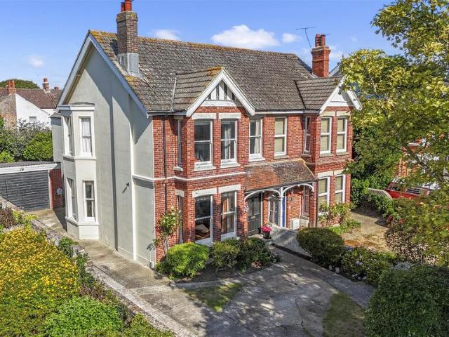 4 bedroom semi detached house for sale