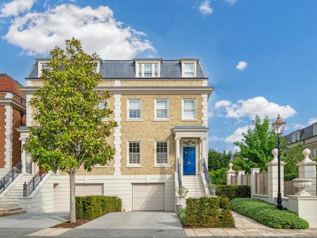 4 bedroom semi detached house for sale
