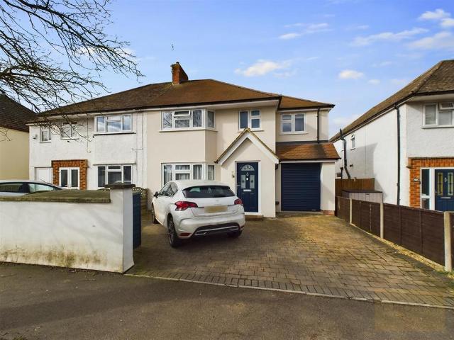 4 bedroom semi detached house for sale