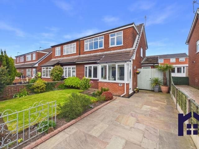 4 bedroom semi detached house for sale
