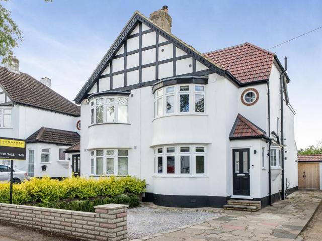4 bedroom semi detached house for sale