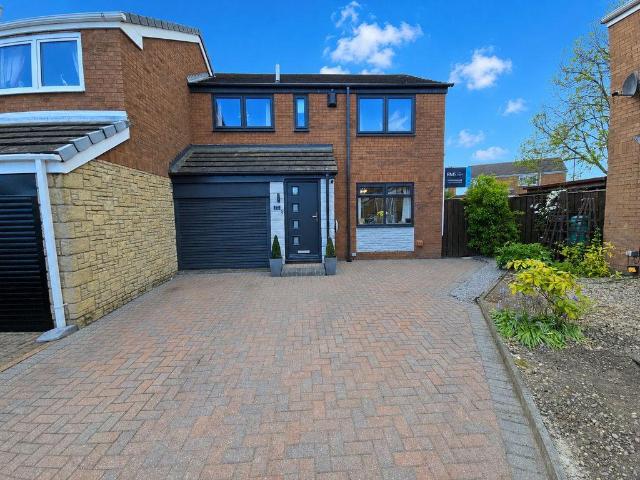 4 bedroom semi detached house for sale