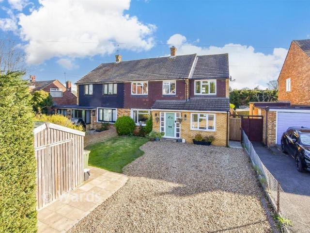 4 bedroom semi detached house for sale