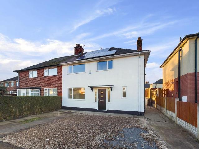 4 bedroom semi detached house for sale