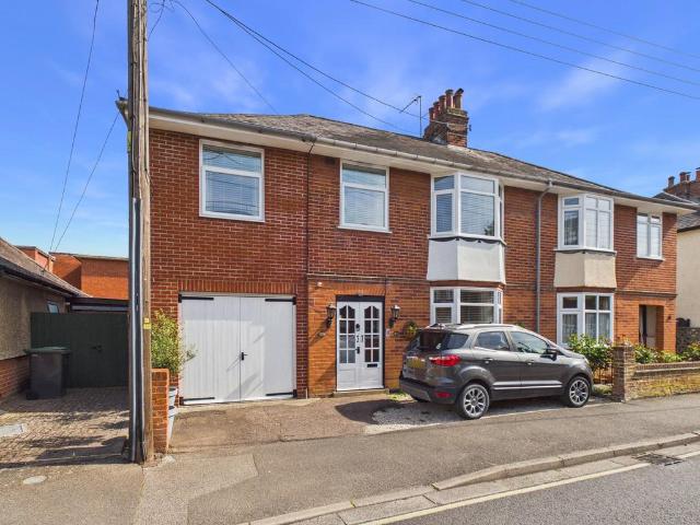 4 bedroom semi detached house for sale