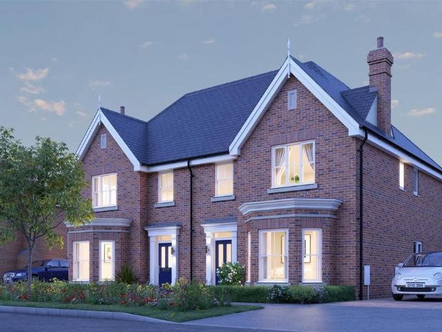 4 bedroom semi detached house for sale
