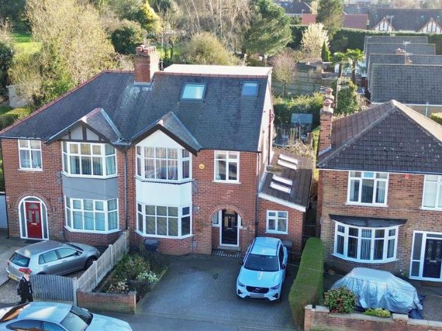 4 bedroom semi detached house for sale