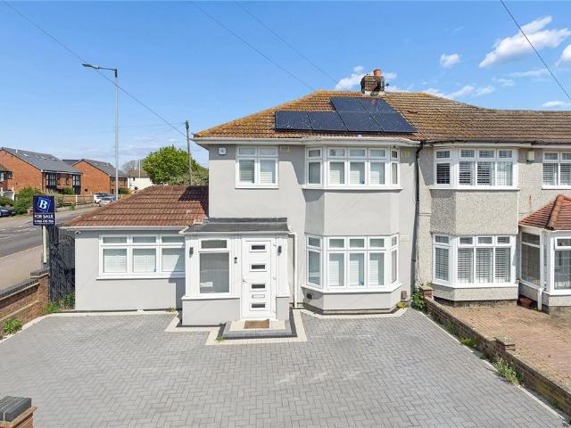 4 bedroom semi detached house for sale