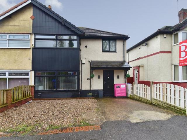 4 bedroom semi detached house for sale