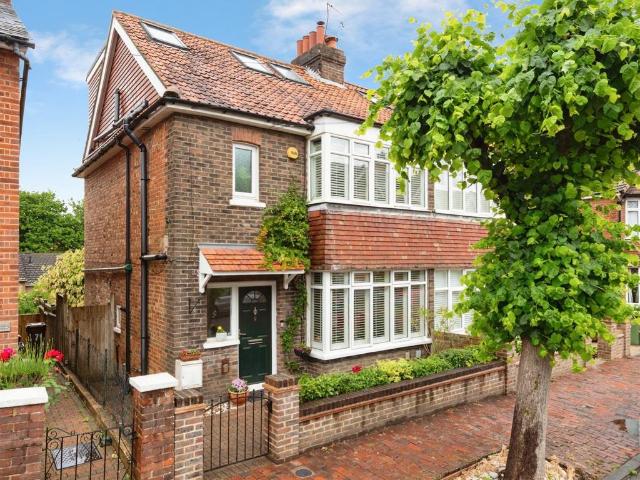 4 bedroom semi detached house for sale