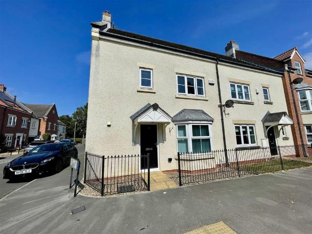 4 bedroom semi detached house for sale