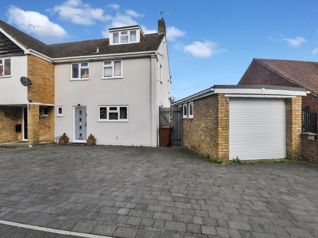 4 bedroom semi detached house for sale