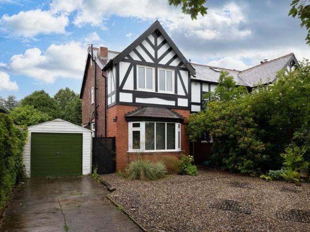 4 bedroom semi detached house for sale