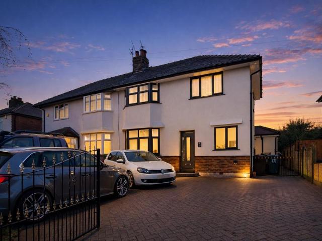 4 bedroom semi detached house for sale