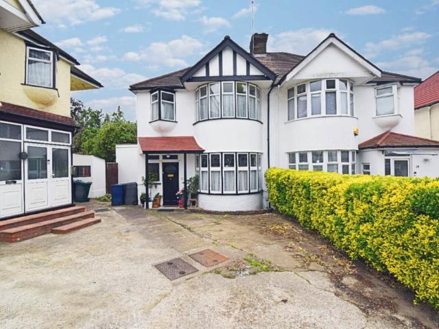 4 bedroom semi detached house for sale