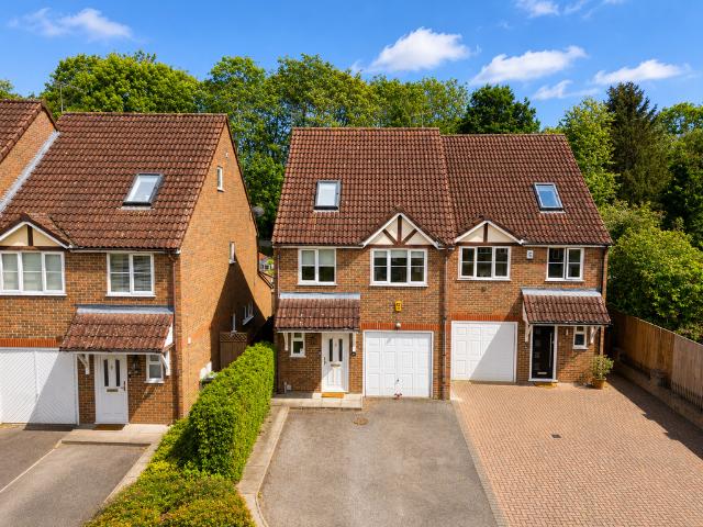 4 bedroom semi detached house for sale