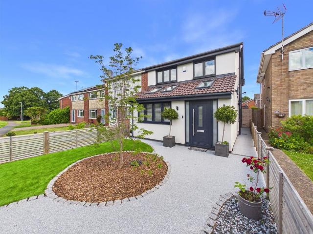 4 bedroom semi detached house for sale