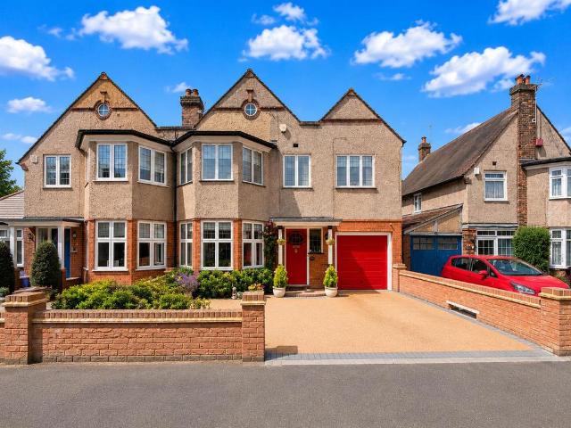 4 bedroom semi detached house for sale