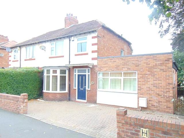 4 bedroom semi detached house for sale