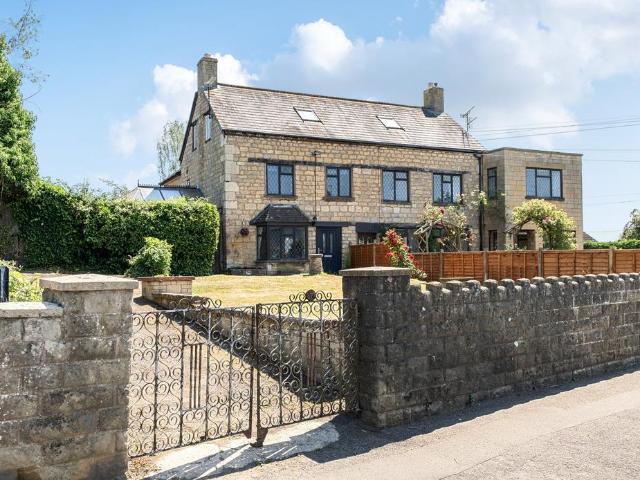 4 bedroom semi detached house for sale