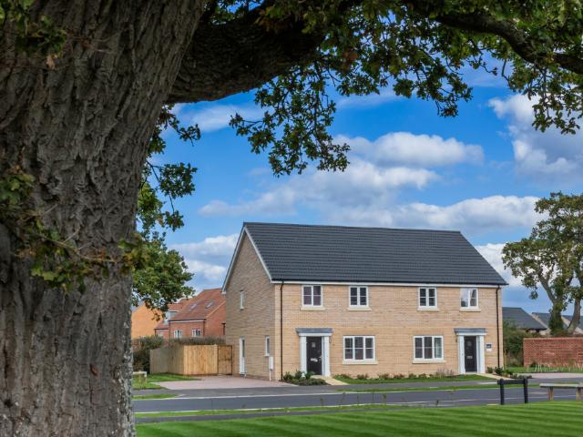 4 bedroom semi detached house for sale