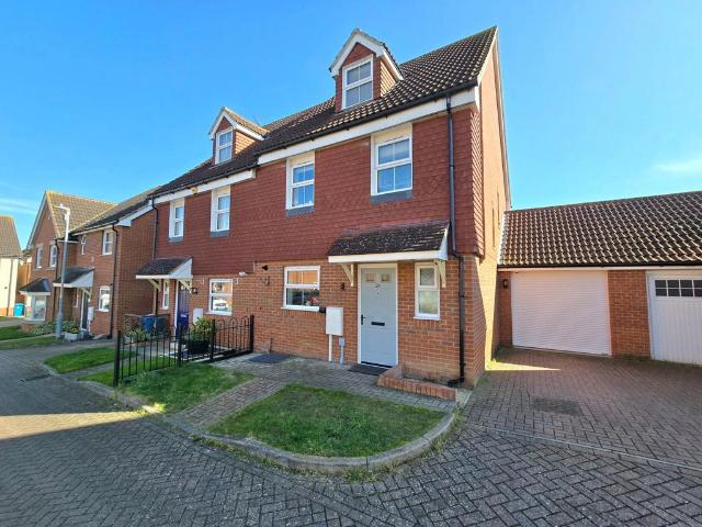 4 bedroom semi detached house for sale