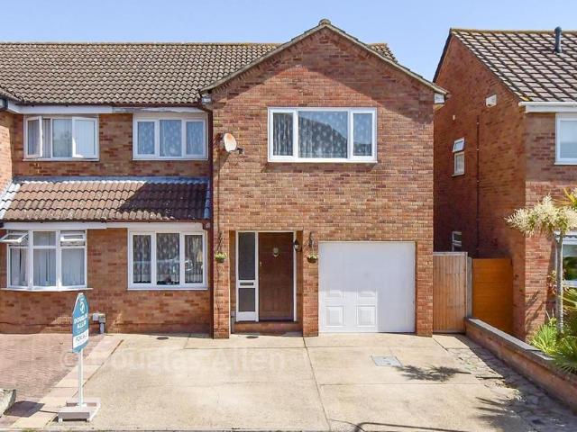 4 bedroom semi detached house for sale