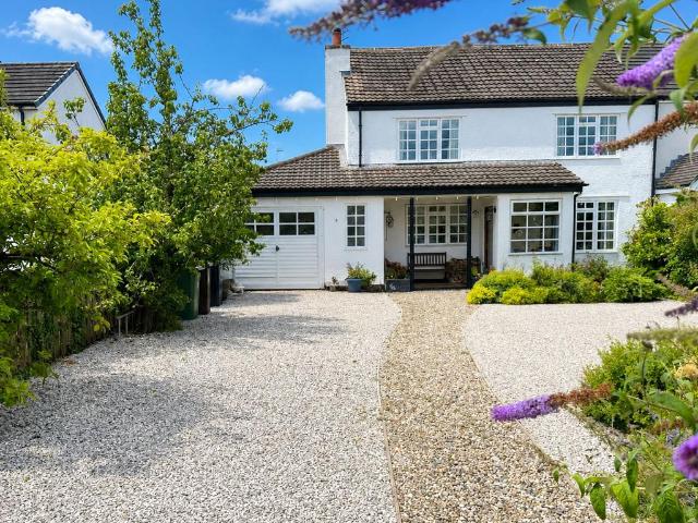 4 bedroom semi detached house for sale