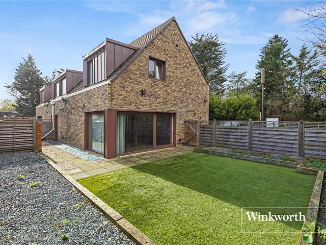 4 bedroom semi detached house for sale