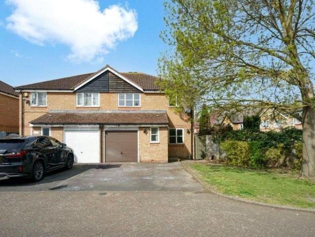 4 bedroom semi detached house for sale