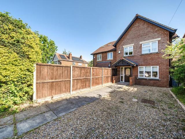 4 bedroom semi detached house for sale