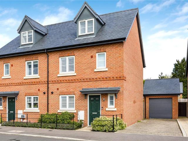 4 bedroom semi detached house for sale