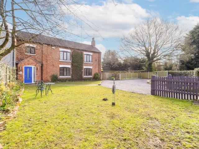 4 bedroom semi detached house for sale