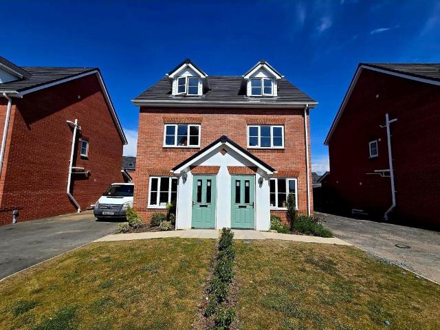 4 bedroom semi detached house for sale
