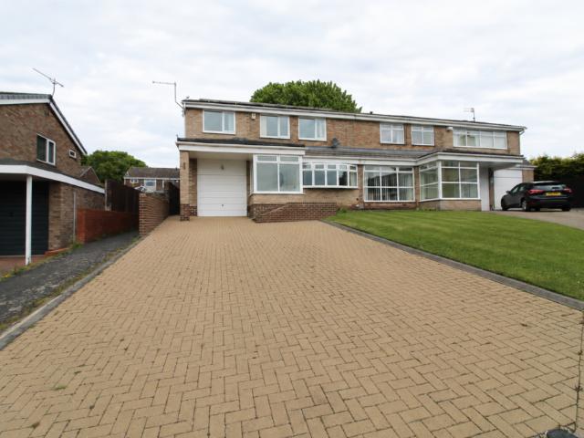 4 bedroom semi detached house for sale